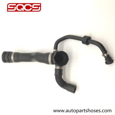 中国 A17127580957 17127580957 BMWの上部のラジエーター ホース、F01 F02 F10 N55の冷却剤のホース 販売のため