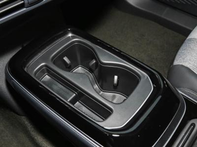 중국 2025 VW 전기 차량 ID.4 고속 충전 자동차 장거리 601km 80.4kWh 배터리 핫 판매 신형 선루프와 함께 좋은 성능 판매용