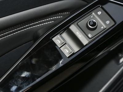 중국 2025 VW 전기 차량 ID.4 고속 충전 자동차 장거리 601km 80.4kWh 배터리 핫 판매 신형 선루프와 함께 좋은 성능 판매용