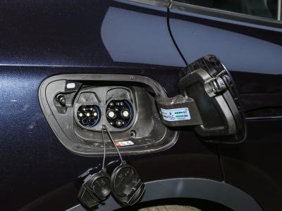 중국 2025 VW 전기 차량 ID.4 고속 충전 자동차 장거리 601km 80.4kWh 배터리 핫 판매 신형 선루프와 함께 좋은 성능 판매용