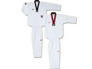 Cina Uniforme unisex comoda di WTF il Taekwondo con il logo stampata in vendita