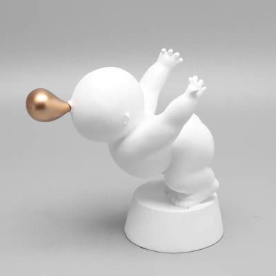 Cina Scultura bianca Antivari Art Window Display di Art Sculpture Blowing Abstract Figure della resina della bolla in vendita