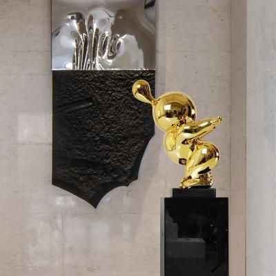 Cina Scultura bianca Antivari Art Window Display di Art Sculpture Blowing Abstract Figure della resina della bolla in vendita