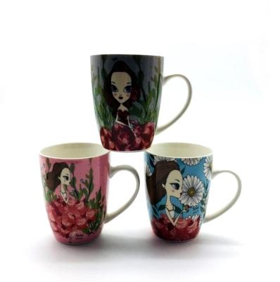 Chine 320ml 11Oz a personnalisé les tasses fines de porcelaine tendre avec les fleurs animales à vendre