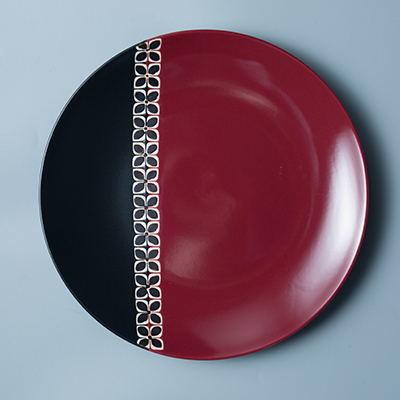 Κίνα Dinnerware πορσελάνης πιάτων 8 ίντσας μεταλλινών μαύρη και κόκκινη καθορισμένη πλατεία προς πώληση