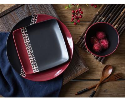 Κίνα Dinnerware πορσελάνης πιάτων 8 ίντσας μεταλλινών μαύρη και κόκκινη καθορισμένη πλατεία προς πώληση