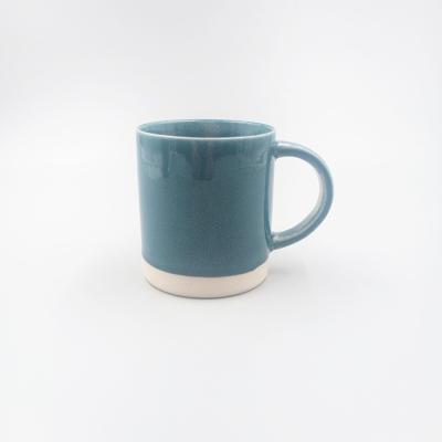 중국 미끄럼 방지 기초를 가진 SGS 16OZ 세라믹 사기그릇 찻잔 현대 작풍 판매용