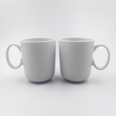 중국 최소한의 작풍 매끄러운 서리로 덥은 13 온스 커피잔, 본 차이나 찻잔 판매용