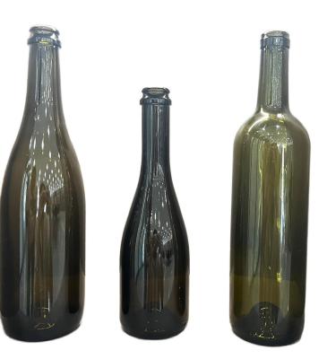 Cina 375 ml 500 ml 750 ml bottiglia di whisky bottiglia di vino di vetro ambra congelato per il vostro ristorante in vendita