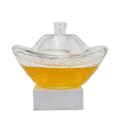 Cina 500 ml 750 ml bottiglia di vetro per whisky vodka rum tequila gin spiriti in disegno personalizzato in vendita