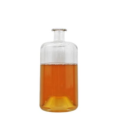 Cina Logo del cliente accettabile 500 ml di brandy chiaro whisky vuoto bottiglia di vino con sughero in vendita