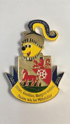 China Professional metal carnival lapel pin/carnival pins/carnival lapel pin badge IMK GIFT is a professional lapel pin for sale