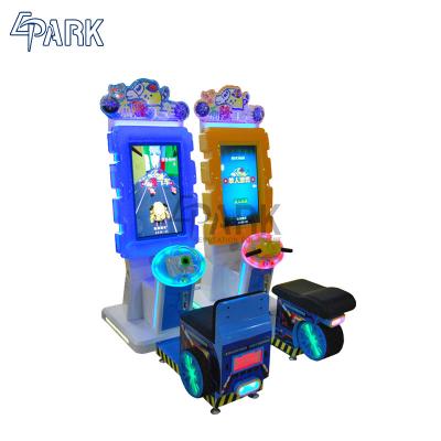 Arcade visuelle d'amusement blond d'enfants emballant le simulateur/la machine jeu électronique