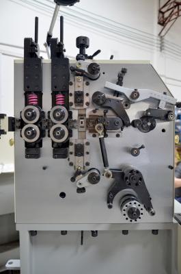 China 350pcs/Min Compression Spring Machine 2 Axis CNC Spring Coiling Machine for sale