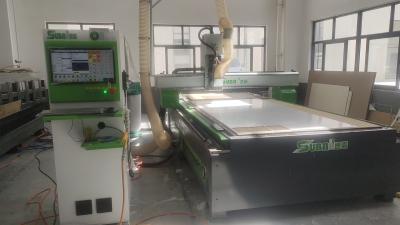 China Mecanizado CNC de perfiles de aluminio de alta velocidad con centro de mecanizado CNC de 5 ejes a una velocidad de procesamiento de 60 m/min en venta