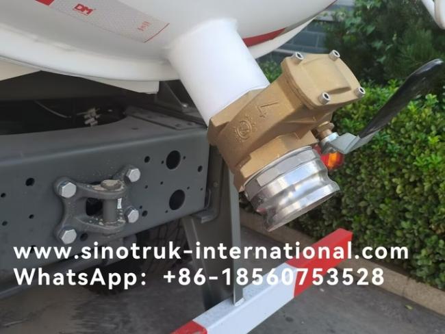 Vacuum Pump Sewage Suction Truck Septic Tank Cleaning Truck 18CBM LHD 336HP 1