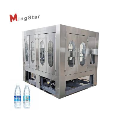Cina Alta imbottigliatrice di plastica efficiente del Plc, attrezzatura di riempimento del liquido in vendita