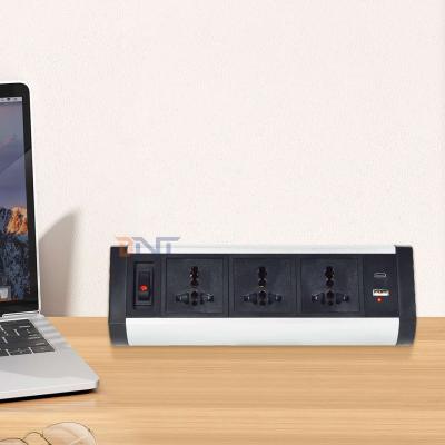 中国 粘着クリップデザイン クランプテーブルソケット ACコンセント3口 USB A+C デスクトップクランプソケット 電源タップ 販売のため