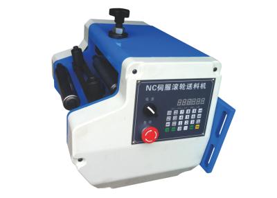 Cina Alimentatore del rotolo di NC del modello manuale servo con velocità 3 adatti del comando a mano di segmento in vendita