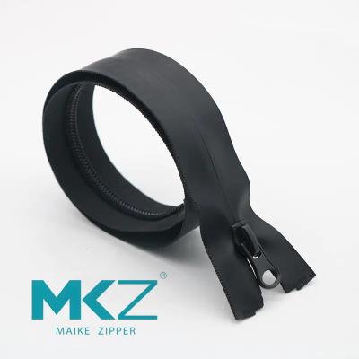 Cina Chiusura lampo impermeabile dell'unità di elaborazione del nero di nylon del PVC, chiusura lampo bidirezionale dell'estremità aperta di TPU #3 #7 in vendita