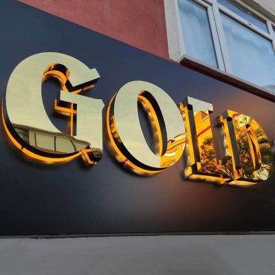 Cina Logo aziendale personalizzato all'aperto Pubblicità Tavola acrilica Segnaletica retroilluminata in metallo 3D in vendita