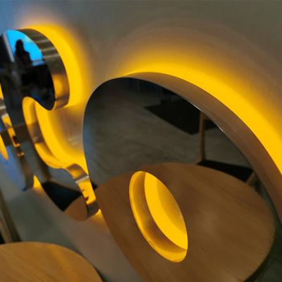 Cina Segno 3D luminoso personalizzato con alimentazione del trasformatore in vendita