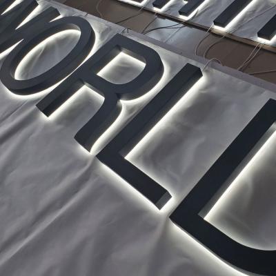 Cina Taglio laser personalizzato 3D Metal Titanium Wall Logo Signs per installazione a parete in vendita