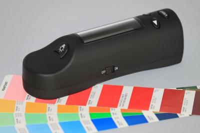 China Long Lasting Handheld Colorimeter Convenience Portable Color Meter 3V Battery Powered for sale