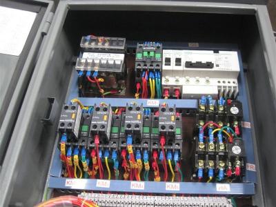 中国 外の壁は働きプラットホーム 800kgs の ZLP800 電気制御箱を中断しました 販売のため