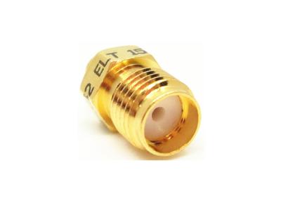 中国 DC - 18GHz周波数範囲のまっすぐな隔壁女性SMA RFのコネクター 販売のため