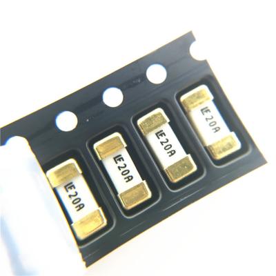 Chine La protection de circuit de mise en réseau fond le fusible réglable 0451010.MRL de 10A 20A à vendre