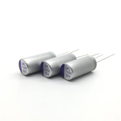 China 35v1000uF capacitor de uso geral UPL1V102M1021 para a fonte de alimentação de comutação à venda