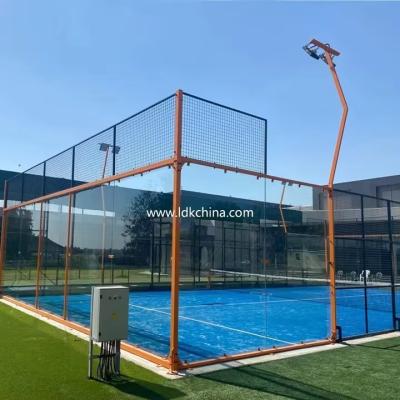Cina Campo da Padel personalizzabile con pareti in vetro temperato da 12 mm e rete metallica in acciaio da 4,0 mm in vendita
