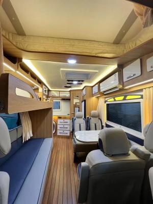 Κίνα 5995x2350x2950mm RV Καραβάνι Βαν OE OEM Υπηρεσία γυμνό με κερί από το πλοίο Roro προς πώληση