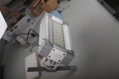 Cina Luci di alluminio anodizzate del tunnel LED in vendita