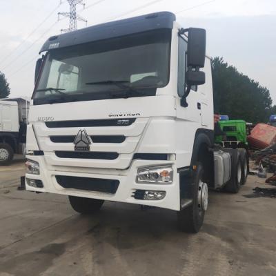 중국 Sinotruk 중고 Howo Trucks 2016 6x4 중고 트랙터 트럭 판매용