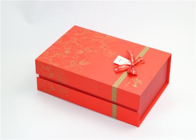 Cina Contenitore di regalo della copertina dura/scatole di cartone di imballaggio riciclabili rossi su ordine in vendita