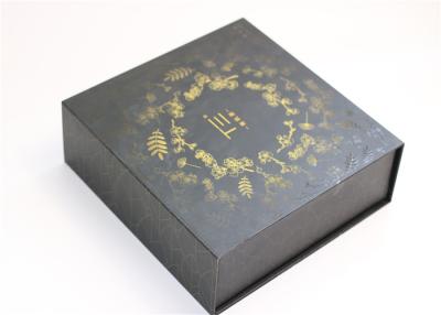Cina Contenitore di carta chiuso di copertina dura del magnete della prova del campione di Digital con stampa UV del punto in vendita