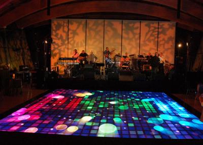 Cina Pixel principale interattivo del pavimento P6.25 di colore pieno il piccolo accende il noleggio di Dance Floor in vendita