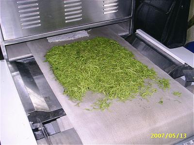 Chine CE de stérilisation Certificed de thé de fleur de machine de séchage de thé vert de la micro-onde 20kw à vendre