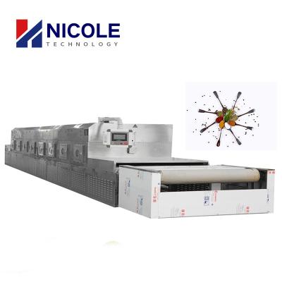 Chine Une machine plus sèche à micro-ondes industriel de tunnel a adapté aux besoins du client pour l'assaisonnement à vendre