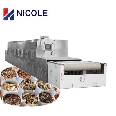 Chine Type industriel inoxydable micro-onde Herb Leaves Dryer Machine de bande de conveyeur de vente chaude à vendre