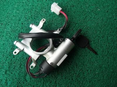 中国 Foton HOWOのトラックの部品車の点火スイッチ標準的なAZ9130583019 販売のため