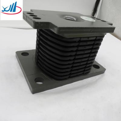 Cina Selling rubber plinth for truck AZ9725520278 4-hole in vendita