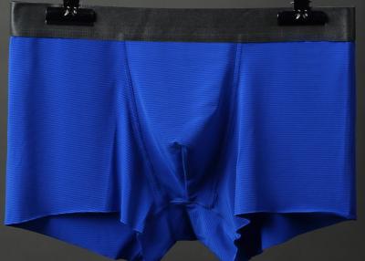 Cina La biancheria intima senza cuciture degli uomini di nylon puri comoda con la vita bassa di aumento in vendita
