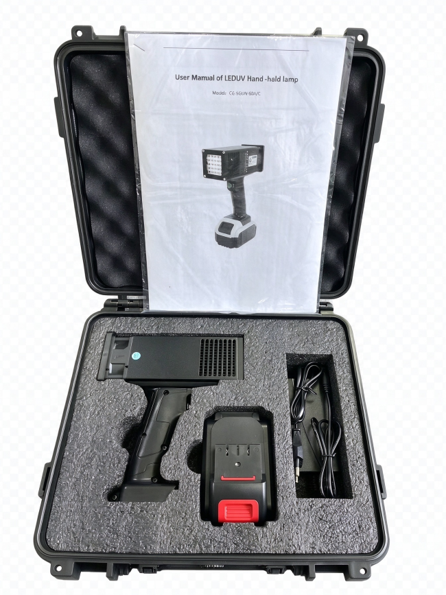Rechargeable handheld UV LED leak detection lamp for automotive use
