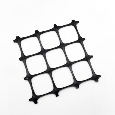 Cina Larghezza 1-6m Nero Non tessuto Pet Geotextile Composito PP Plastica 25kn Biassiale Geogrid per rinforzo stradale Vendere in vendita