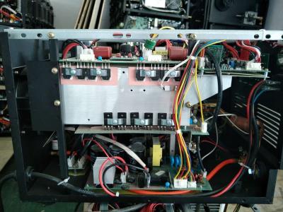Chine Inverseur à haute fréquence portatif de C.C de TIG Welding Machine 220V à vendre