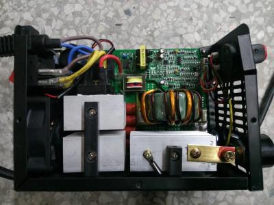 Chine Machine de soudure de Muttahida Majlis-e-Amal d'arc d'acier allié d'acier au carbone pour l'acier inoxydable de fonte à vendre