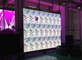 Cina Schermo di vetro trasparente di rendimento elevato 1000x500mm LED in vendita